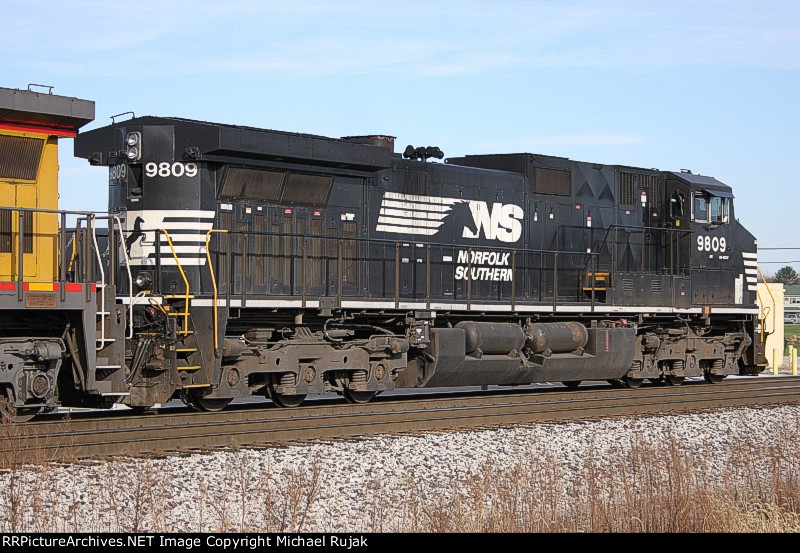 NS 9809